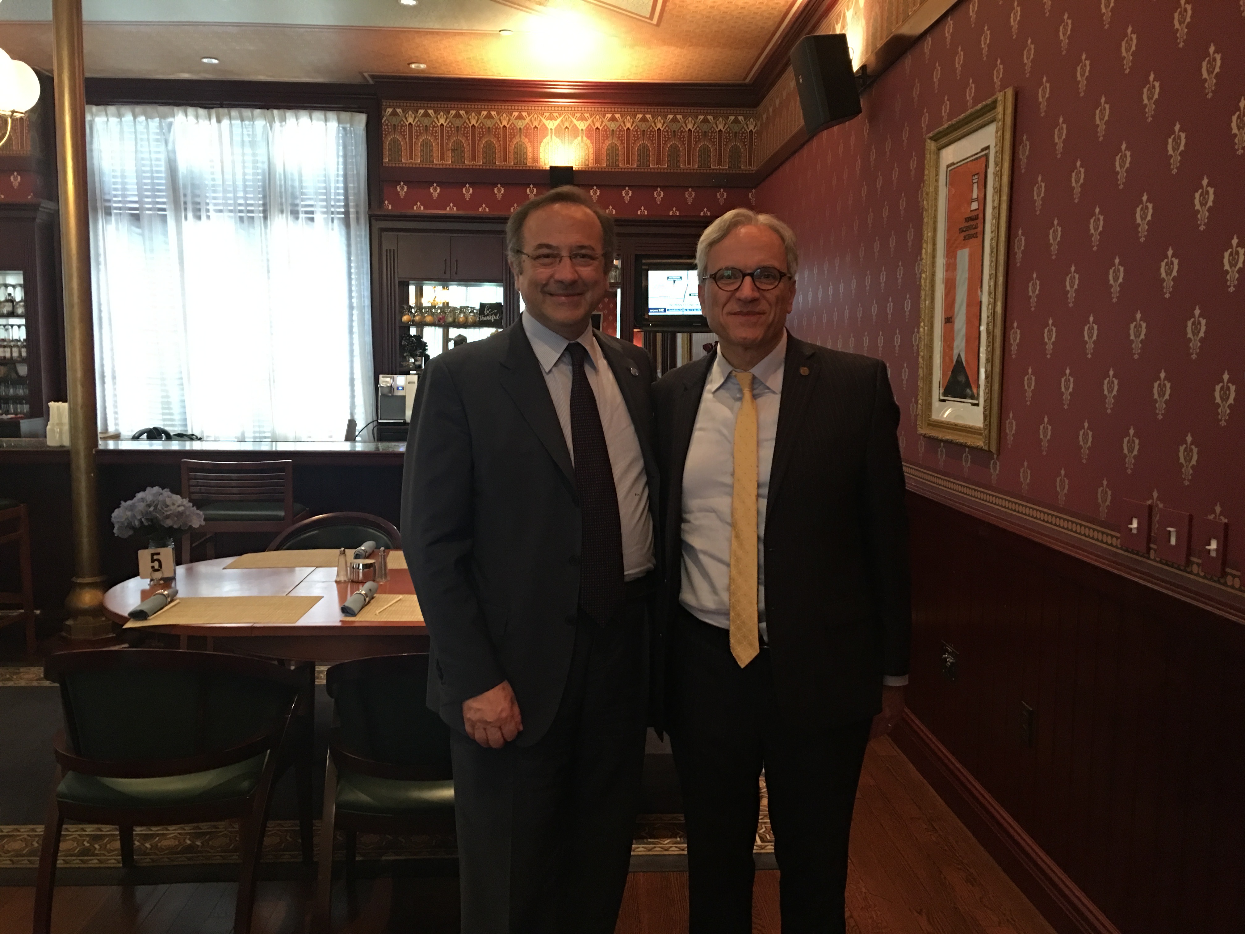 Il Rettore al New Jersey Institute of Technology di Newark (USA ...