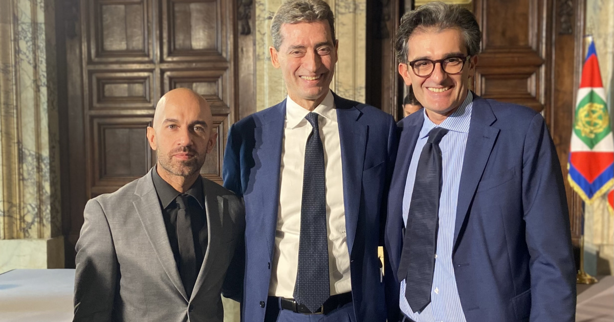 “I Giorni della Ricerca” AIRC: i docenti Roberto Ferrari e Giovanni ...
